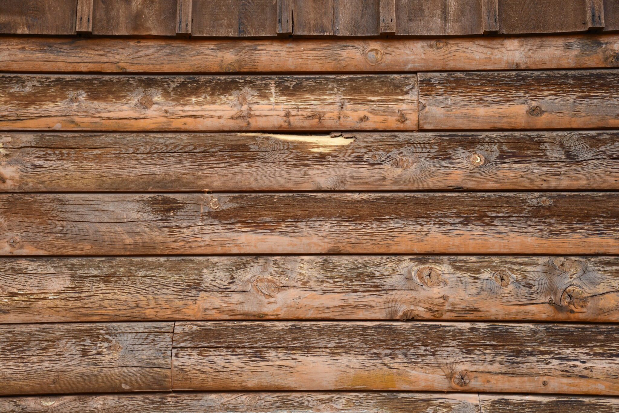 Log Homeowners Should Know the EMC of Their Region